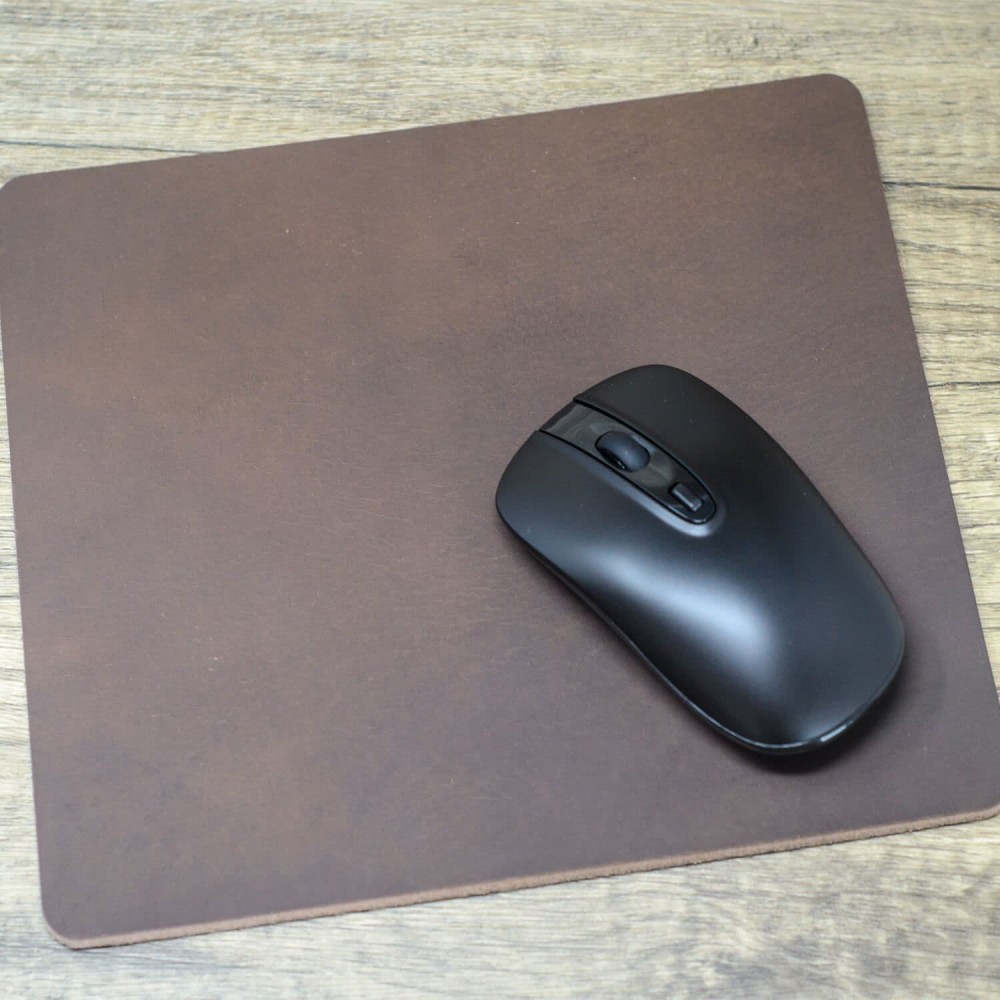 Full Grain Real Leather Mouse Mat in Smooth Vintage Brown - Ashford Ridge