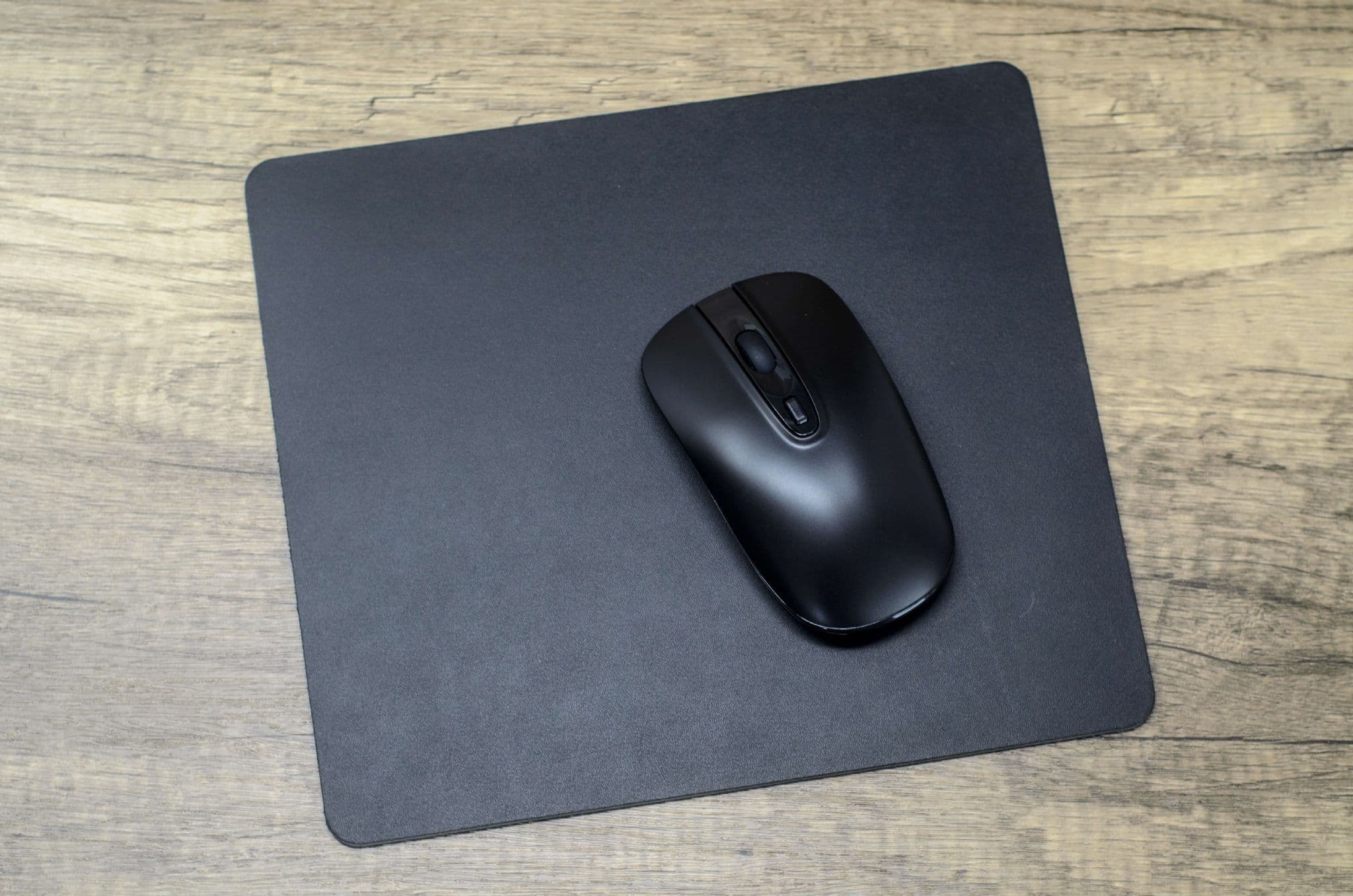 Full Grain Real Leather Mouse Mat in Black - Ashford Ridge